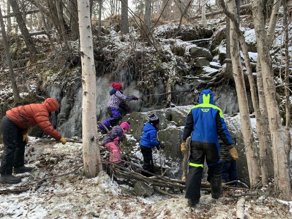 Learning Story – Taking Care of Ourselves & The Land – Bushkids